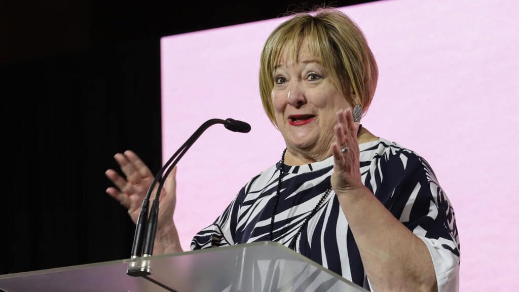 Donna Gaines, Gayle Rogers Foster encourage women at Pastors’ Conf ...